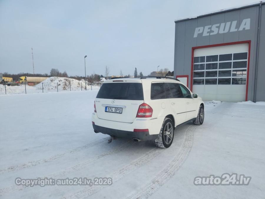 Balts Mercedes-Benz GL-Class 2007 Tallina, ar dzinēja tilpumu 4.70 L un nobraukumu 327 tūkst. km par 8000 €, foto 3 vietnē AUTOMOTO.COM.LV