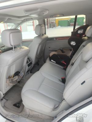 Balts Mercedes-Benz GL-Class 2007 Tallina, ar dzinēja tilpumu 4.70 L un nobraukumu 327 tūkst. km par 8000 €, foto 7 vietnē AUTOMOTO.COM.LV