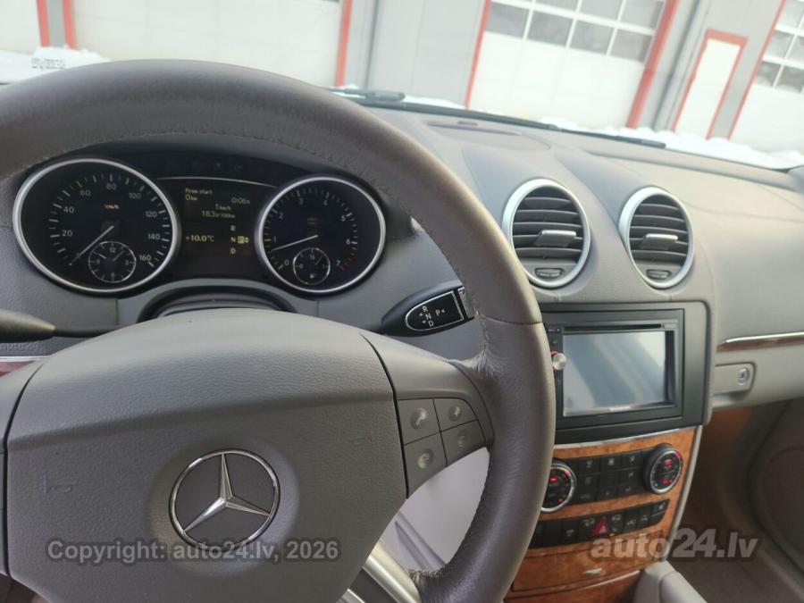 Balts Mercedes-Benz GL-Class 2007 Tallina, ar dzinēja tilpumu 4.70 L un nobraukumu 327 tūkst. km par 8000 €, foto 8 vietnē AUTOMOTO.COM.LV