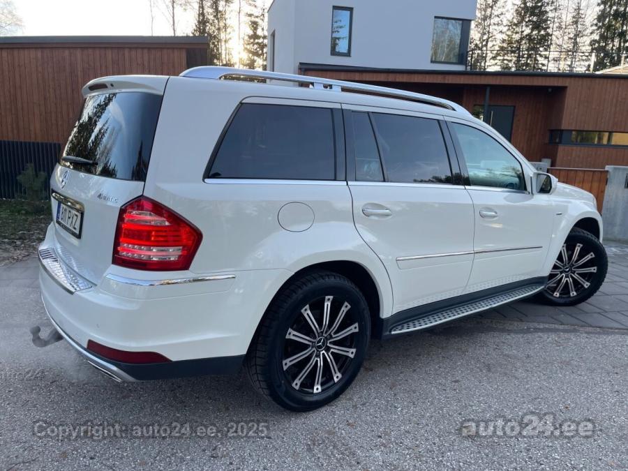 Balts Mercedes-Benz GL-Class 2010 Tartu, ar dzinēja tilpumu 3.00 L un nobraukumu 346 tūkst. km par 13999 €, foto 4 vietnē AUTOMOTO.COM.LV