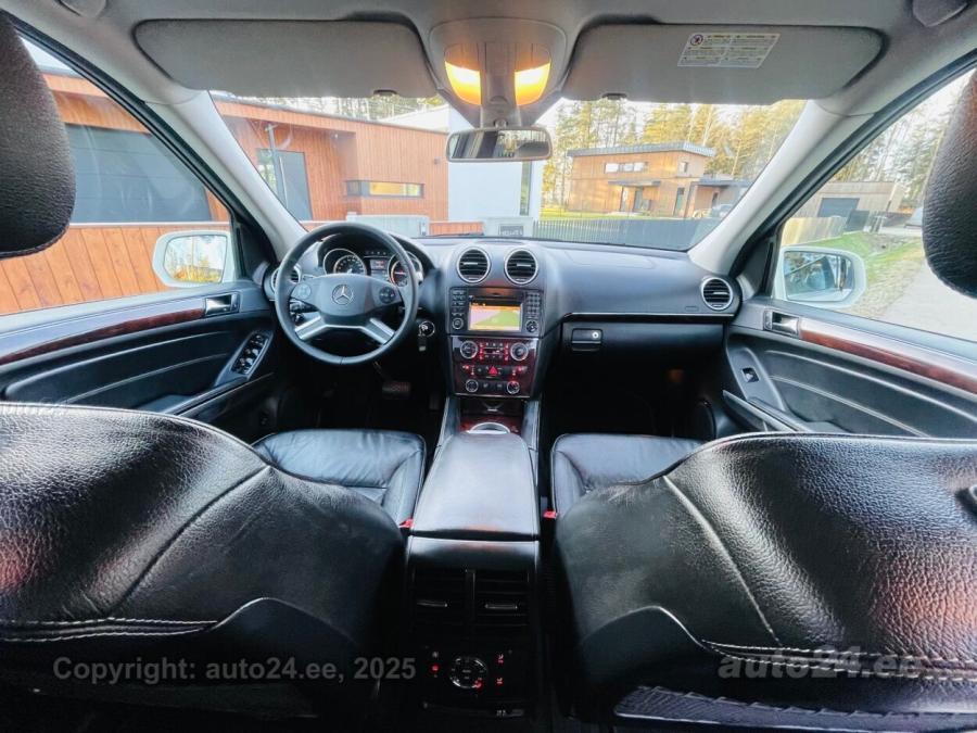 Balts Mercedes-Benz GL-Class 2010 Tartu, ar dzinēja tilpumu 3.00 L un nobraukumu 346 tūkst. km par 13999 €, foto 6 vietnē AUTOMOTO.COM.LV