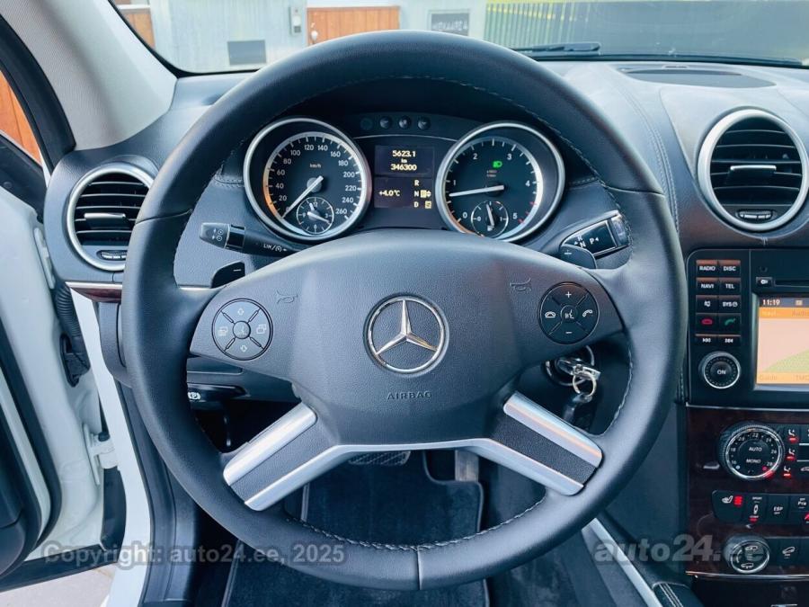 Balts Mercedes-Benz GL-Class 2010 Tartu, ar dzinēja tilpumu 3.00 L un nobraukumu 346 tūkst. km par 13999 €, foto 12 vietnē AUTOMOTO.COM.LV