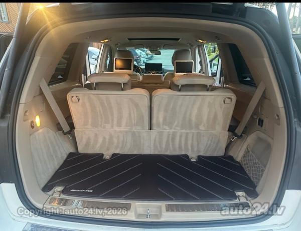 Balts Mercedes-Benz GL-Class 2013 Tallina, ar dzinēja tilpumu 4.70 L un nobraukumu 196 tūkst. km par 14900 €, foto 7 vietnē AUTOMOTO.COM.LV