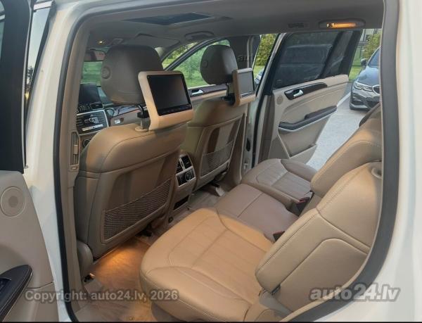 Balts Mercedes-Benz GL-Class 2013 Tallina, ar dzinēja tilpumu 4.70 L un nobraukumu 196 tūkst. km par 14900 €, foto 8 vietnē AUTOMOTO.COM.LV