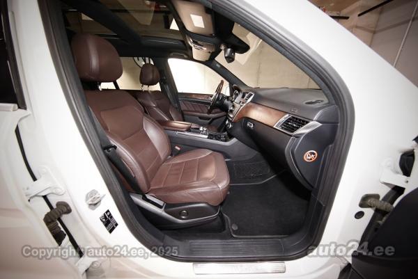 White Mercedes-Benz GL-Class 2015 in Tallinn, with an engine capacity of 3.00 L and mileage of 217 thousand km for 23990 €, photo 11 on AUTOMOTO.COM.LV