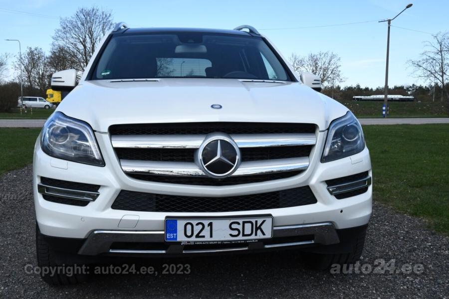 Balts Mercedes-Benz GL-Class 2015 Tallina, ar dzinēja tilpumu 3.00 L un nobraukumu 126 tūkst. km par 30000 €, foto 2 vietnē AUTOMOTO.COM.LV