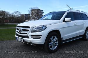 Balts Mercedes-Benz GL-Class 2015 Tallina, ar dzinēja tilpumu 3.00 L un nobraukumu 126 tūkst. km par 30000 €, foto 4 vietnē AUTOMOTO.COM.LV