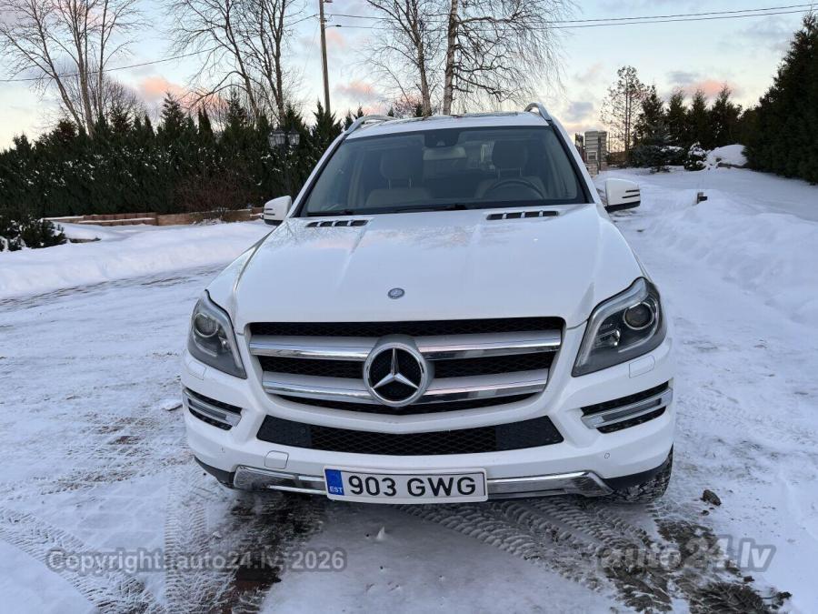 Balts Mercedes-Benz GL-Class 2015 Tallina, ar dzinēja tilpumu 3.00 L un nobraukumu 224 tūkst. km par 24990 €, foto 1 vietnē AUTOMOTO.COM.LV