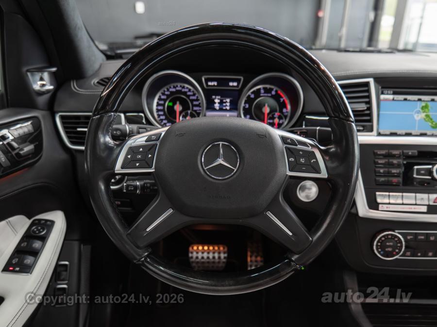 Balts Mercedes-Benz GL-Class 2015 Tallina, ar dzinēja tilpumu 5.50 L un nobraukumu 95 tūkst. km par 44990 €, foto 9 vietnē AUTOMOTO.COM.LV