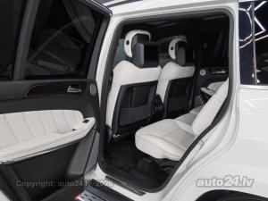 Balts Mercedes-Benz GL-Class 2015 Tallina, ar dzinēja tilpumu 5.50 L un nobraukumu 95 tūkst. km par 44990 €, foto 10 vietnē AUTOMOTO.COM.LV