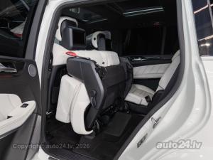 Balts Mercedes-Benz GL-Class 2015 Tallina, ar dzinēja tilpumu 5.50 L un nobraukumu 95 tūkst. km par 44990 €, foto 12 vietnē AUTOMOTO.COM.LV