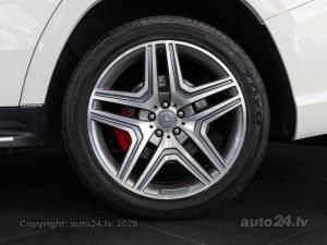Balts Mercedes-Benz GL-Class 2015 Tallina, ar dzinēja tilpumu 5.50 L un nobraukumu 95 tūkst. km par 44990 €, foto 16 vietnē AUTOMOTO.COM.LV