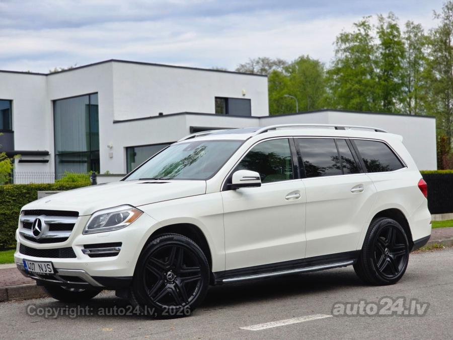 White Mercedes-Benz GL-Class 2015 in Tallinn, with an engine capacity of 3.00 L and mileage of 277 thousand km for 15990 €, photo 1 on AUTOMOTO.COM.LV