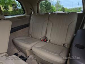 White Mercedes-Benz GL-Class 2015 in Tallinn, with an engine capacity of 3.00 L and mileage of 277 thousand km for 15990 €, photo 14 on AUTOMOTO.COM.LV