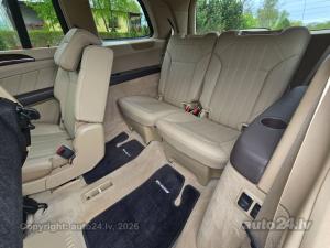 White Mercedes-Benz GL-Class 2015 in Tallinn, with an engine capacity of 3.00 L and mileage of 277 thousand km for 15990 €, photo 15 on AUTOMOTO.COM.LV