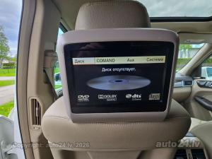 White Mercedes-Benz GL-Class 2015 in Tallinn, with an engine capacity of 3.00 L and mileage of 277 thousand km for 15990 €, photo 18 on AUTOMOTO.COM.LV