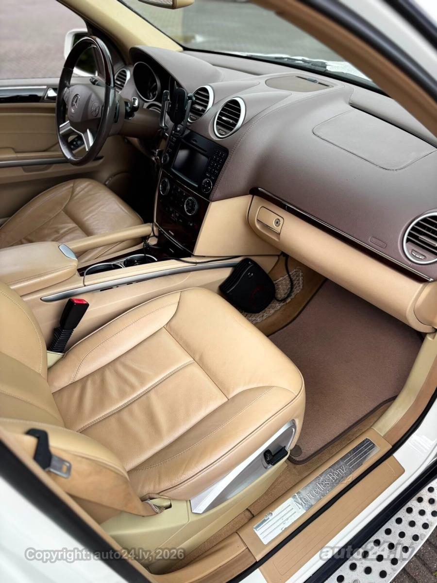 Balts Mercedes-Benz GL-Class 2010 Rapla, ar dzinēja tilpumu 4.70 L un nobraukumu 371 tūkst. km par 13500 €, foto 12 vietnē AUTOMOTO.COM.LV