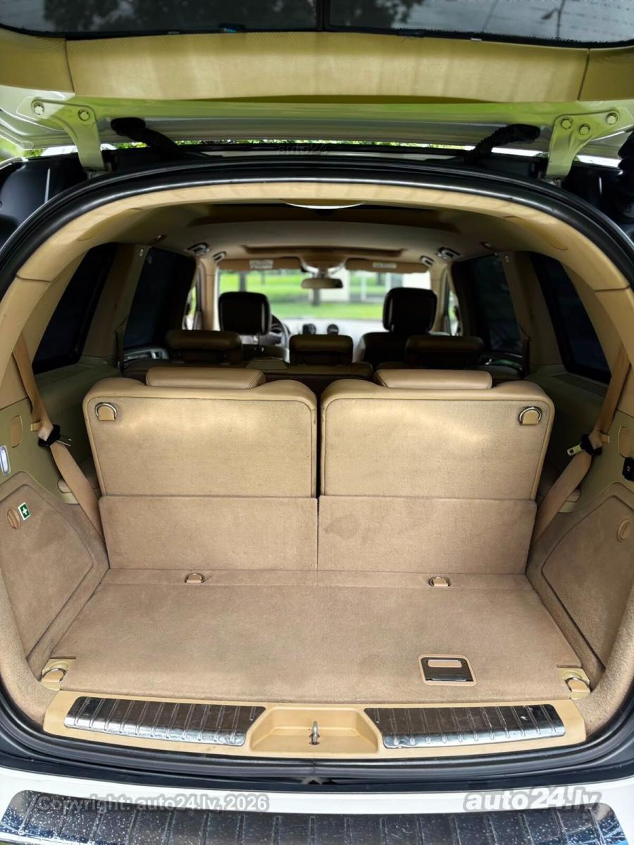 Balts Mercedes-Benz GL-Class 2010 Rapla, ar dzinēja tilpumu 4.70 L un nobraukumu 371 tūkst. km par 13500 €, foto 15 vietnē AUTOMOTO.COM.LV