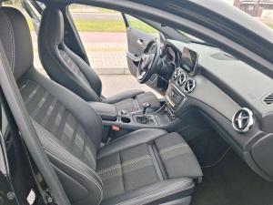Black Mercedes-Benz GLA 180 2017 in Klaipeda, with an engine capacity of 1.46 L and mileage of 199 thousand km for 12650 €, photo 18 on AUTOMOTO.COM.LV