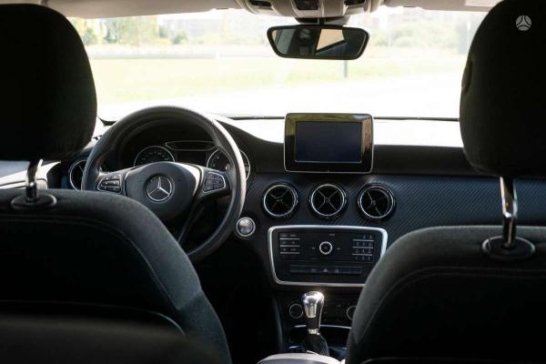 Melns Mercedes-Benz GLA 180 2019 Klaipėda, ar dzinēja tilpumu 1.60 L un nobraukumu 88 tūkst. km par 18000 €, foto 8 vietnē AUTOMOTO.COM.LV