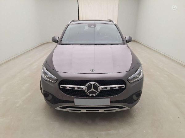 Grey Mercedes-Benz GLA 180 2022 in Vilnius, with an engine capacity of 1.33 L and mileage of 92 thousand km for 25350 €, photo 2 on AUTOMOTO.COM.LV