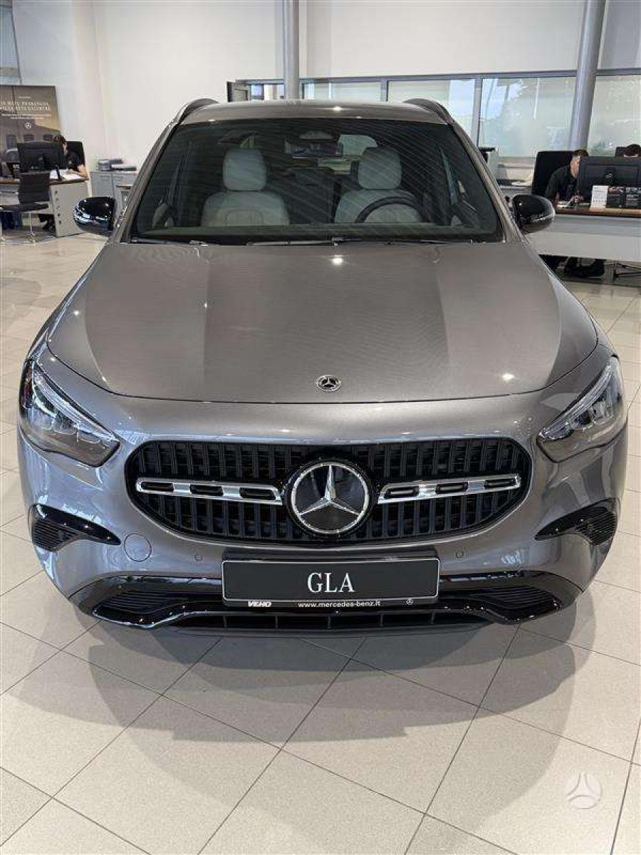 Grey Mercedes-Benz GLA 180 2026 in Kaunas, with an engine capacity of 1.33 L and mileage of 0 thousand km for 44062 €, photo 3 on AUTOMOTO.COM.LV
