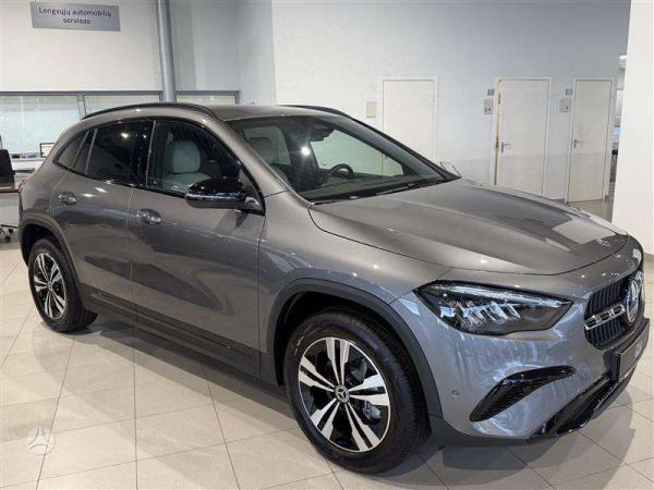 Мерседес ГЛА 180 2026 в Каунас на AUTOMOTO.COM.LV Серый Мерседес ГЛА 180 2026 в Каунас, объемом двигателя 1.33 л и пробегом 0 тыс. км за 44062 €, фото 4 на AUTOMOTO.COM.LV