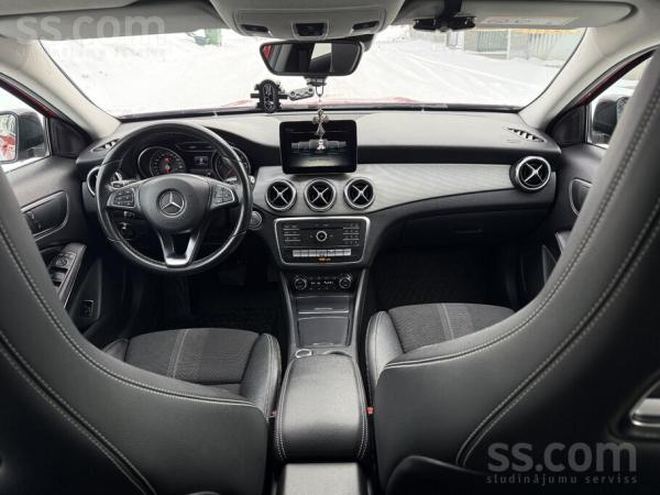 Red Mercedes-Benz GLA 180 2017 in Rezekne, with an engine capacity of 1.50 L and mileage of 135 thousand km for 15300 €, photo 6 on AUTOMOTO.COM.LV