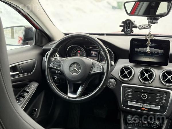 Red Mercedes-Benz GLA 180 2017 in Rezekne, with an engine capacity of 1.50 L and mileage of 135 thousand km for 15300 €, photo 7 on AUTOMOTO.COM.LV
