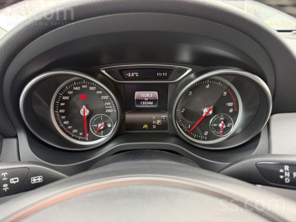 Red Mercedes-Benz GLA 180 2017 in Rezekne, with an engine capacity of 1.50 L and mileage of 135 thousand km for 15300 €, photo 8 on AUTOMOTO.COM.LV