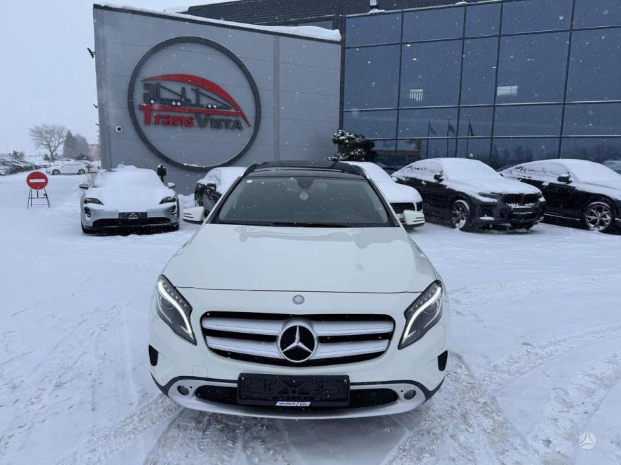Balts Mercedes-Benz GLA 180 2016 Telšiai, ar dzinēja tilpumu 1.46 L un nobraukumu 172 tūkst. km par 11500 €, foto 1 vietnē AUTOMOTO.COM.LV
