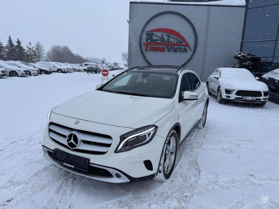 Balts Mercedes-Benz GLA 180 2016 Telšiai, ar dzinēja tilpumu 1.46 L un nobraukumu 172 tūkst. km par 11500 €, foto 2 vietnē AUTOMOTO.COM.LV