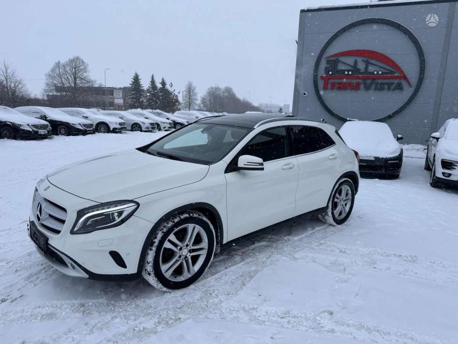 Balts Mercedes-Benz GLA 180 2016 Telšiai, ar dzinēja tilpumu 1.46 L un nobraukumu 172 tūkst. km par 11500 €, foto 3 vietnē AUTOMOTO.COM.LV