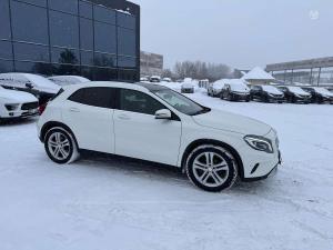 Balts Mercedes-Benz GLA 180 2016 Telšiai, ar dzinēja tilpumu 1.46 L un nobraukumu 172 tūkst. km par 11500 €, foto 9 vietnē AUTOMOTO.COM.LV