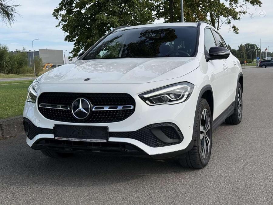 Balts Mercedes-Benz GLA 180 2020 Panevēža, ar dzinēja tilpumu 1.95 L un nobraukumu 149 tūkst. km par 18950 €, foto 5 vietnē AUTOMOTO.COM.LV
