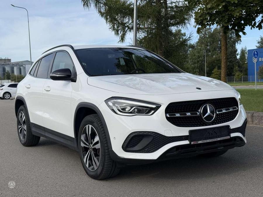 Balts Mercedes-Benz GLA 180 2020 Panevēža, ar dzinēja tilpumu 1.95 L un nobraukumu 149 tūkst. km par 18950 €, foto 8 vietnē AUTOMOTO.COM.LV