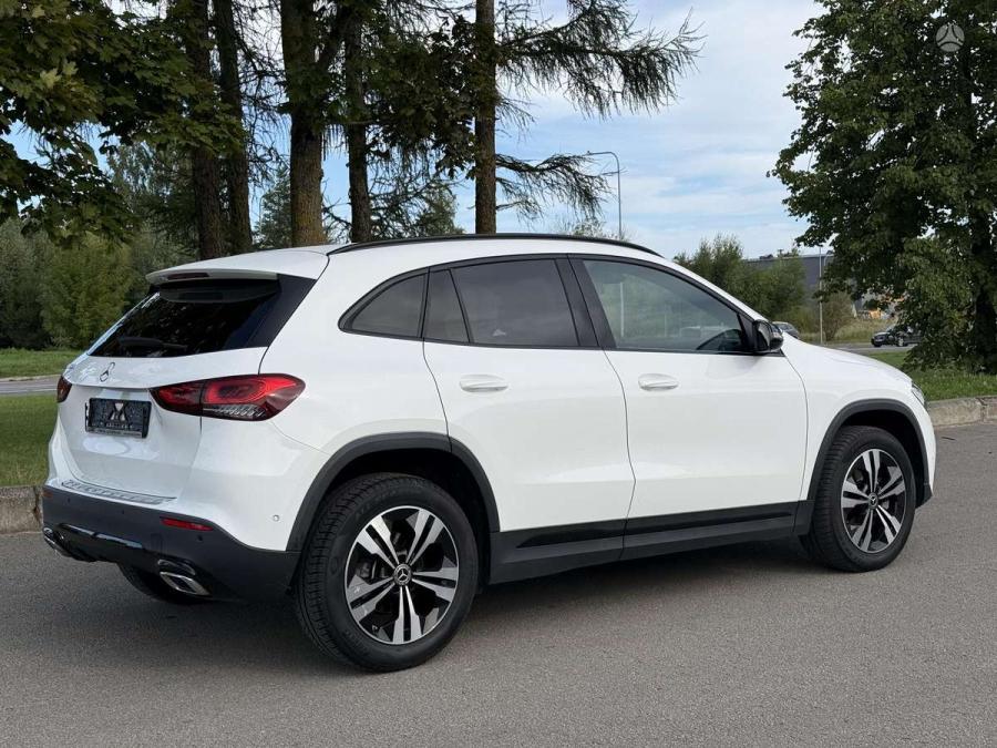 Balts Mercedes-Benz GLA 180 2020 Panevēža, ar dzinēja tilpumu 1.95 L un nobraukumu 149 tūkst. km par 18950 €, foto 13 vietnē AUTOMOTO.COM.LV