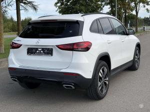 Balts Mercedes-Benz GLA 180 2020 Panevēža, ar dzinēja tilpumu 1.95 L un nobraukumu 149 tūkst. km par 18950 €, foto 15 vietnē AUTOMOTO.COM.LV