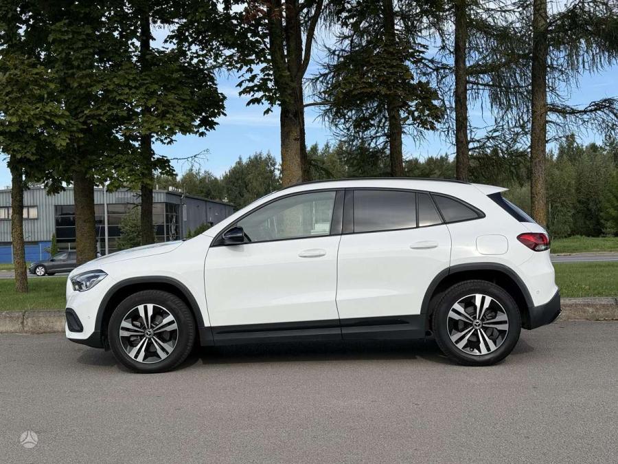 Balts Mercedes-Benz GLA 180 2020 Panevēža, ar dzinēja tilpumu 1.95 L un nobraukumu 149 tūkst. km par 18950 €, foto 21 vietnē AUTOMOTO.COM.LV