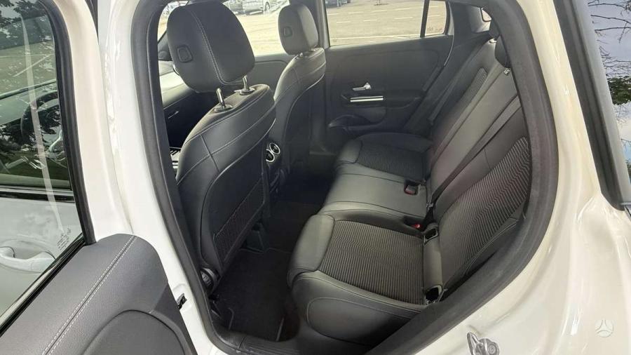 Balts Mercedes-Benz GLA 180 2020 Panevēža, ar dzinēja tilpumu 1.95 L un nobraukumu 149 tūkst. km par 18950 €, foto 25 vietnē AUTOMOTO.COM.LV