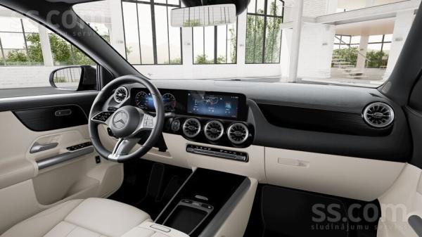 White Mercedes-Benz GLA 180 2026 in Riga, with an engine capacity of 1.40 L and mileage of 12 thousand km for 38900 €, photo 10 on AUTOMOTO.COM.LV