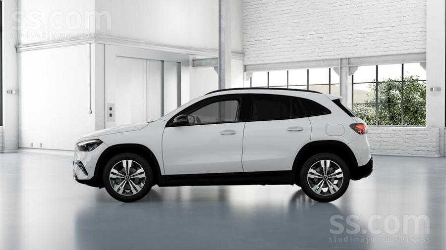 White Mercedes-Benz GLA 180 2026 in Riga, with an engine capacity of 1.40 L and mileage of 12 thousand km for 38900 €, photo 7 on AUTOMOTO.COM.LV