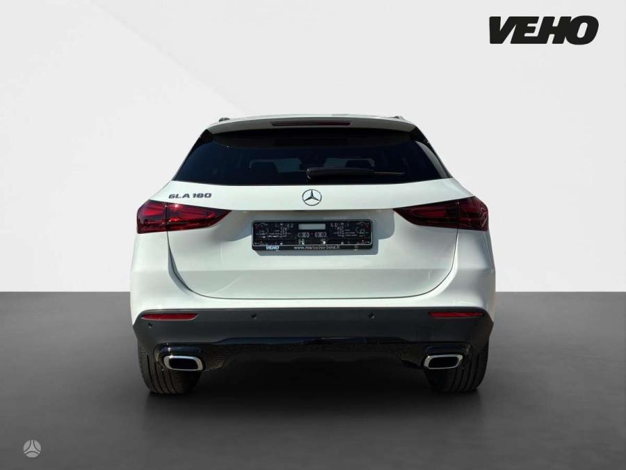 White Mercedes-Benz GLA 180 2026 in Vilnius, with an engine capacity of 1.33 L and mileage of 0 thousand km for 44201 €, photo 5 on AUTOMOTO.COM.LV