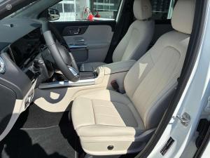 White Mercedes-Benz GLA 180 2026 in Vilnius, with an engine capacity of 1.33 L and mileage of 0 thousand km for 44201 €, photo 12 on AUTOMOTO.COM.LV