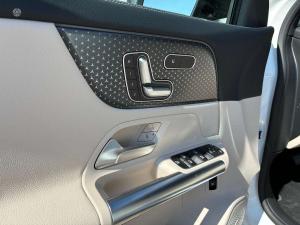 White Mercedes-Benz GLA 180 2026 in Vilnius, with an engine capacity of 1.33 L and mileage of 0 thousand km for 44201 €, photo 23 on AUTOMOTO.COM.LV