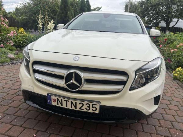 Balts Mercedes-Benz GLA 180 2017 Kauņa, ar dzinēja tilpumu 1.60 L un nobraukumu 122 tūkst. km par 10500 €, foto 3 vietnē AUTOMOTO.COM.LV