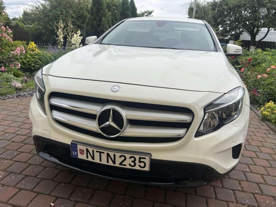 Balts Mercedes-Benz GLA 180 2017 Kauņa, ar dzinēja tilpumu 1.60 L un nobraukumu 122 tūkst. km par 10500 €, foto 4 vietnē AUTOMOTO.COM.LV