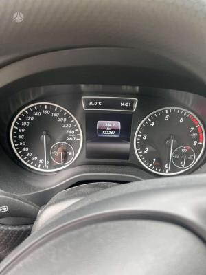 Balts Mercedes-Benz GLA 180 2017 Kauņa, ar dzinēja tilpumu 1.60 L un nobraukumu 122 tūkst. km par 10500 €, foto 11 vietnē AUTOMOTO.COM.LV