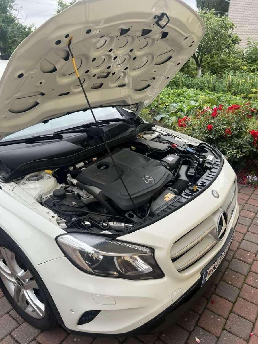 Balts Mercedes-Benz GLA 180 2017 Kauņa, ar dzinēja tilpumu 1.60 L un nobraukumu 122 tūkst. km par 10500 €, foto 12 vietnē AUTOMOTO.COM.LV