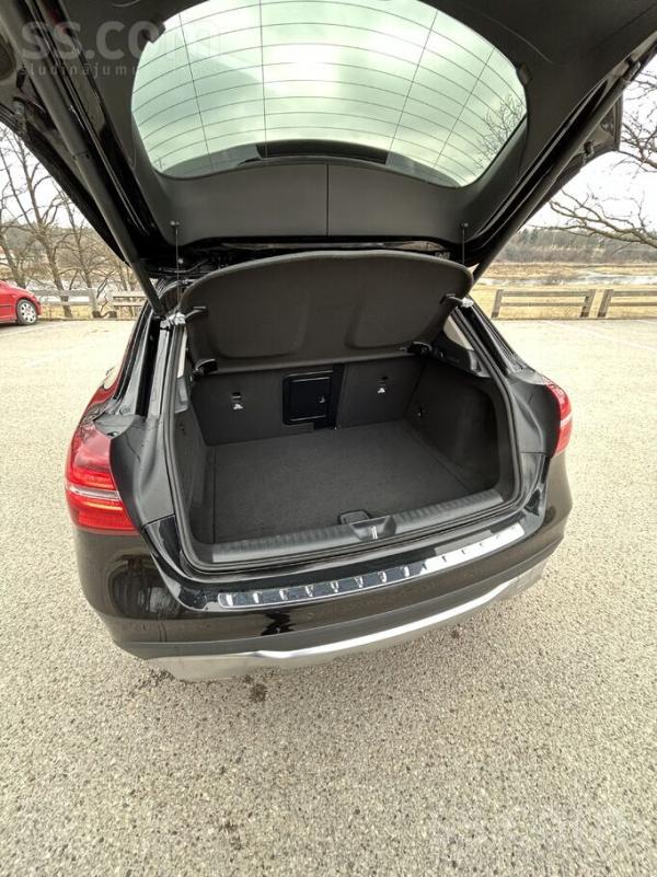 Melns Mercedes-Benz GLA 200 2019 Kuldīga, ar dzinēja tilpumu 1.60 L un nobraukumu 89 tūkst. km par 19000 €, foto 4 vietnē AUTOMOTO.COM.LV
